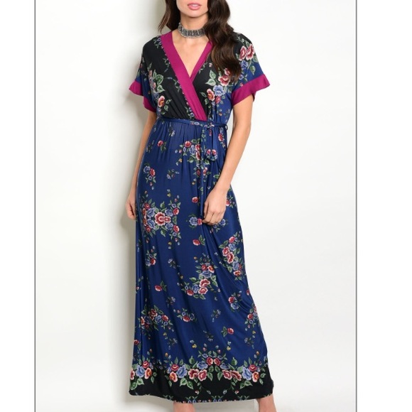 Gilli | Dresses | Navy Magenta Floral Maxi Dress Pretty | Poshmark